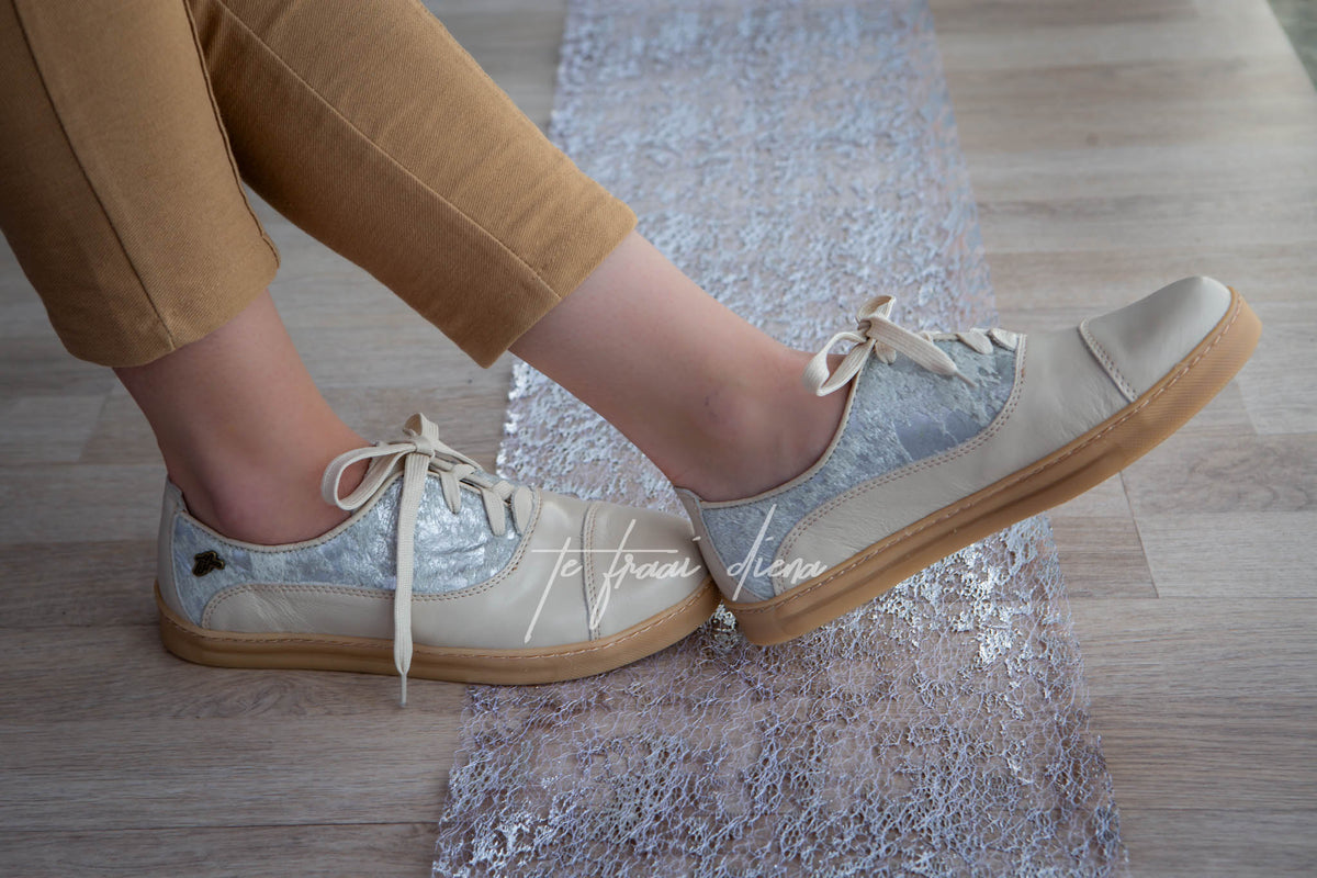 Gerdi Sneaker - Cream & Silver Nguni – Te Fraai Diena